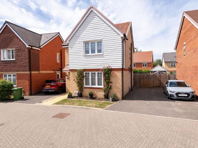 3 bedroom detached house for sale
