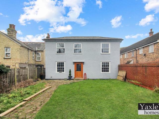 3 bedroom detached house for sale