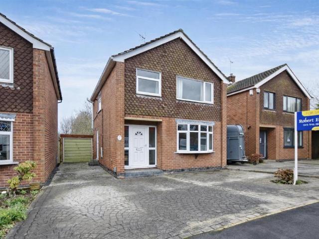 3 bedroom detached house for sale