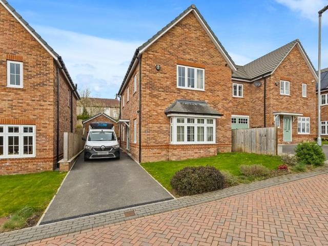 3 bedroom detached house for sale