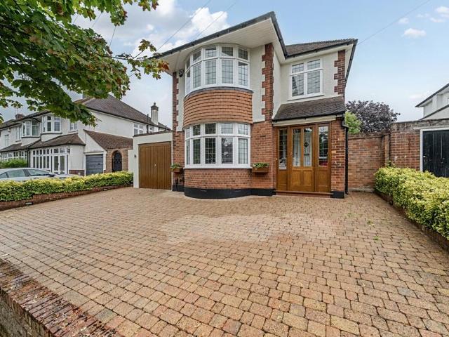 3 bedroom detached house for sale