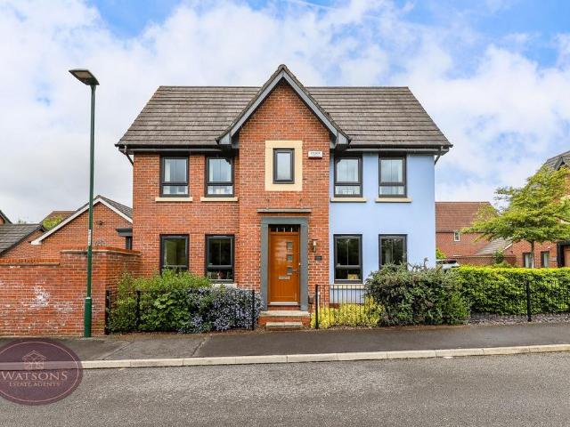 3 bedroom detached house for sale