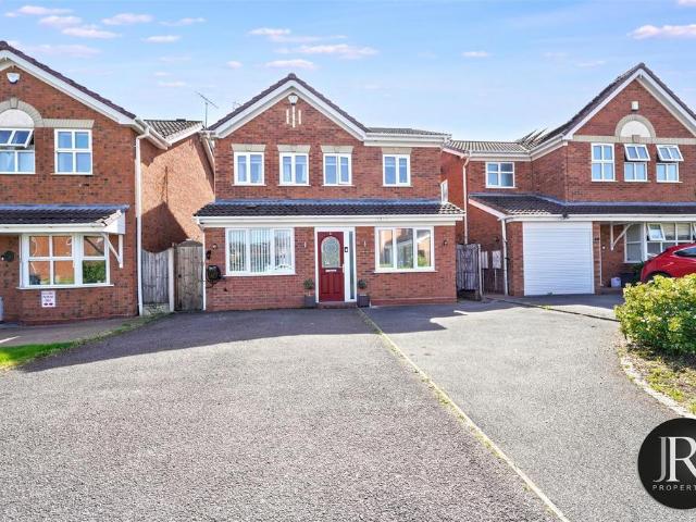 3 bedroom detached house for sale