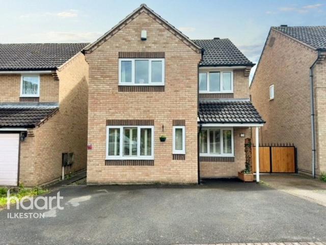 3 bedroom detached house for sale