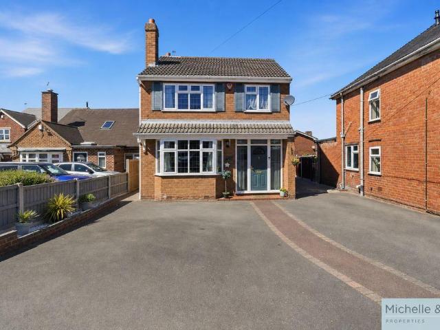 3 bedroom detached house for sale