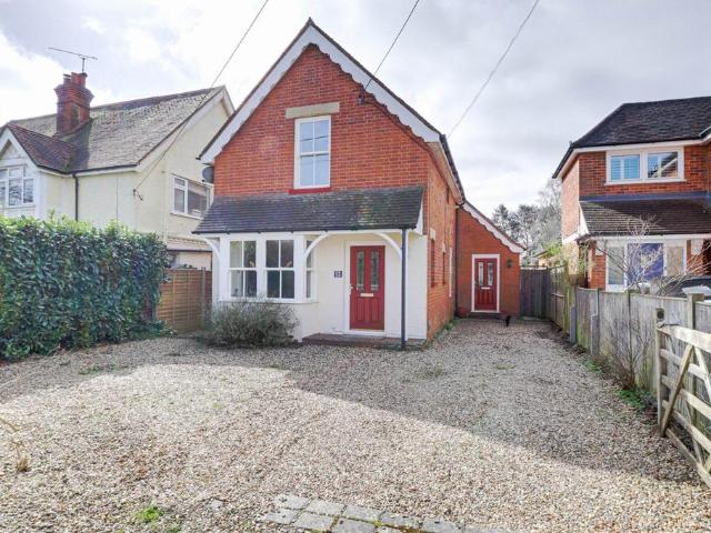 3 bedroom detached house for sale