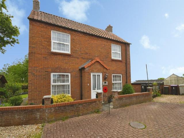 3 bedroom detached house for sale