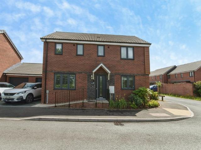 3 bedroom detached house for sale