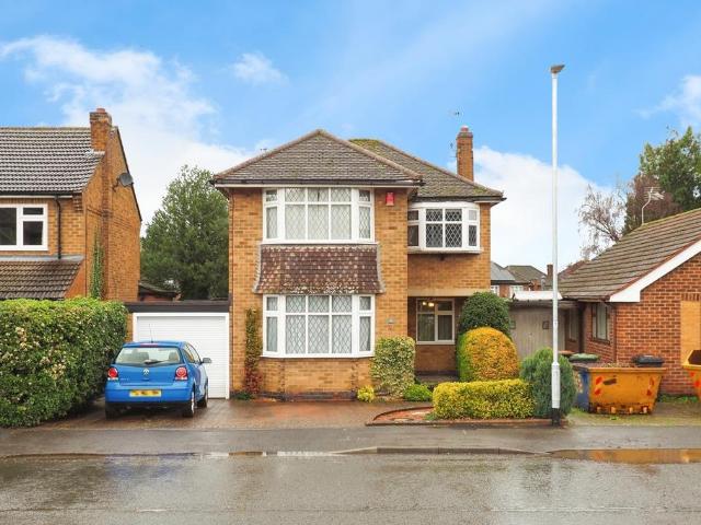3 bedroom detached house for sale