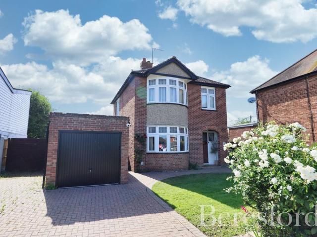 3 bedroom detached house for sale