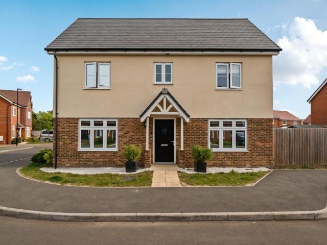 3 bedroom detached house for sale