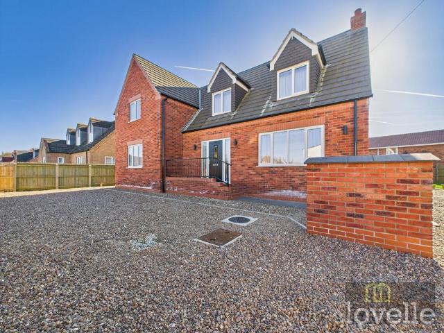 3 bedroom detached house for sale