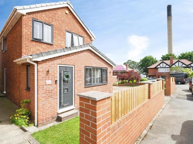 3 bedroom detached house for sale