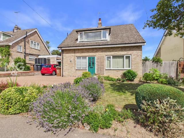 2 bedroom detached house for sale