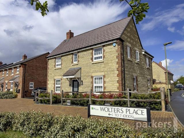 3 bedroom detached house for sale