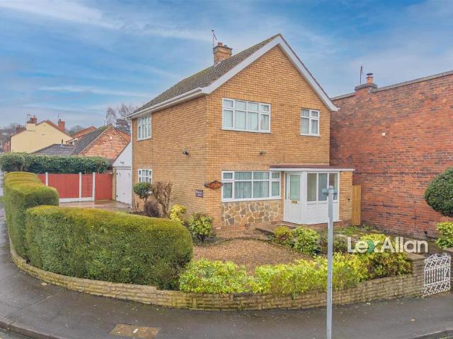 3 bedroom detached house for sale