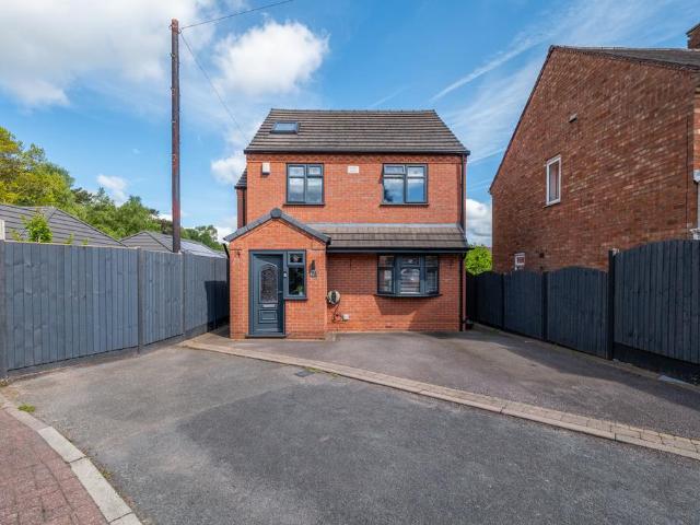 3 bedroom detached house for sale
