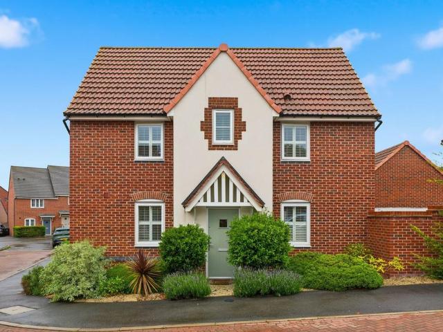 3 bedroom detached house for sale