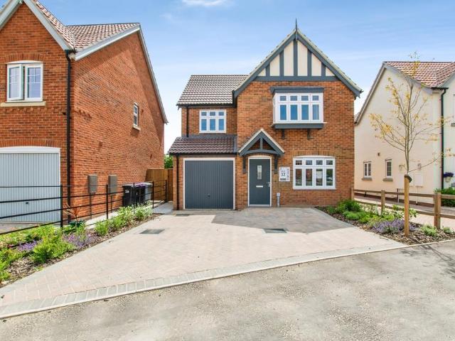 3 bedroom detached house for sale