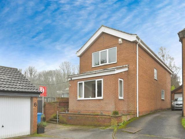 3 bedroom detached house for sale