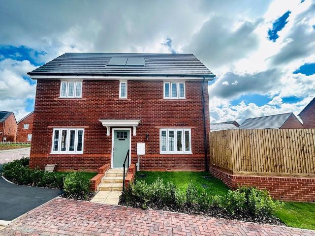 3 bedroom detached house for sale