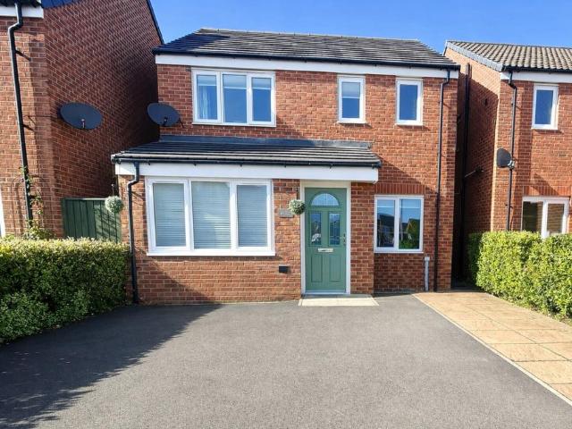 3 bedroom detached house for sale