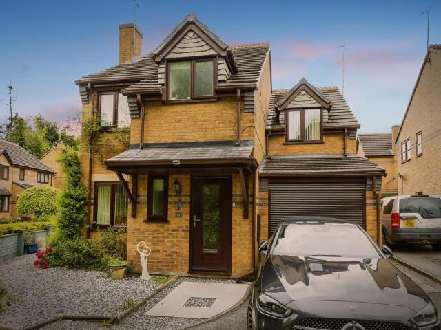 3 bedroom detached house for sale