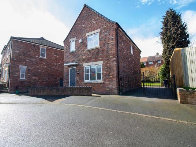 3 bedroom detached house for sale