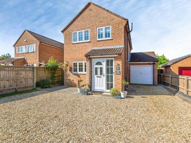 3 bedroom detached house for sale