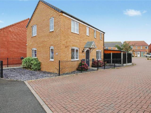 3 bedroom detached house for sale