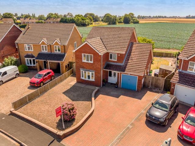 3 bedroom detached house for sale