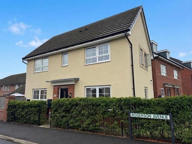 3 bedroom detached house for sale
