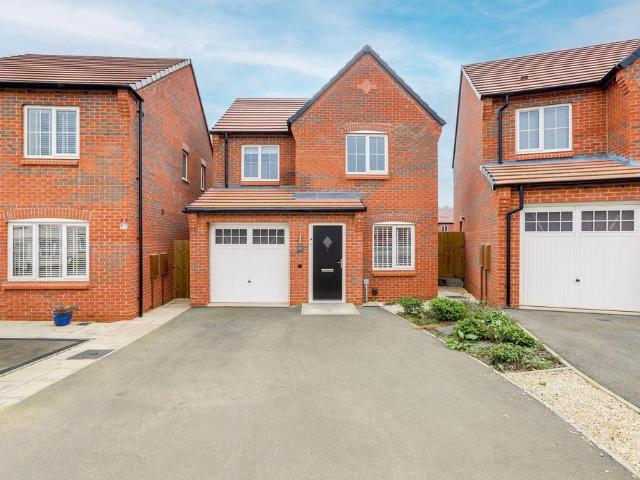 3 bedroom detached house for sale