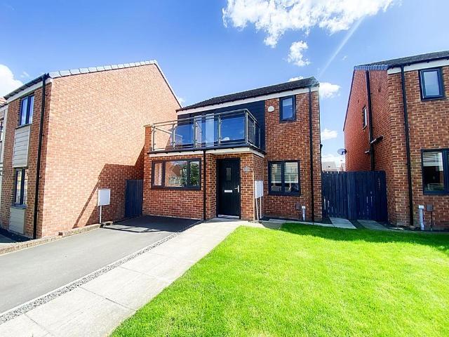 3 bedroom detached house for sale