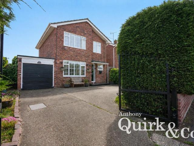 3 bedroom detached house for sale