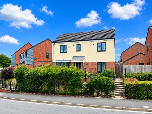 3 bedroom detached house for sale