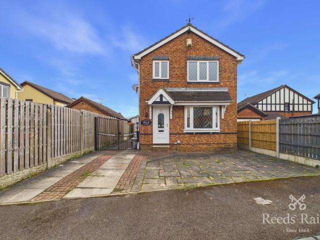 3 bedroom detached house for sale