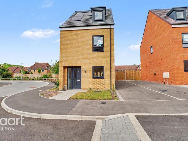 3 bedroom detached house for sale