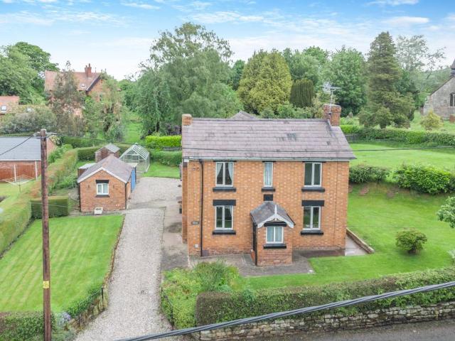 3 bedroom detached house for sale