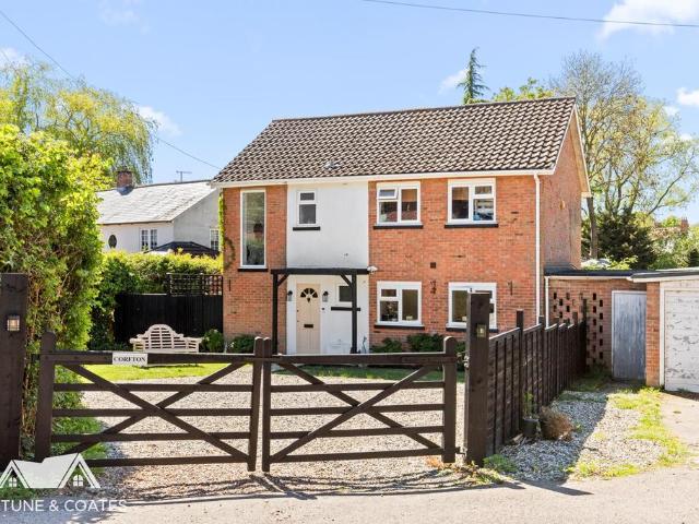 3 bedroom detached house for sale