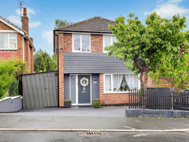 3 bedroom detached house for sale