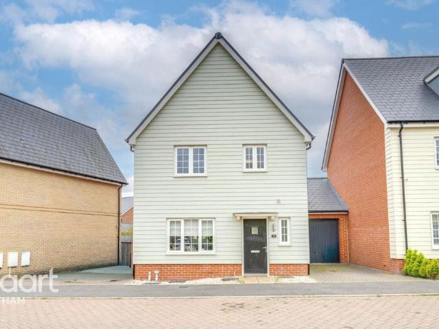 3 bedroom detached house for sale