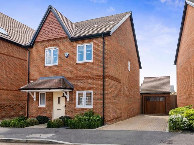 3 bedroom detached house for sale