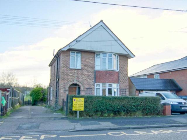 3 bedroom detached house for sale