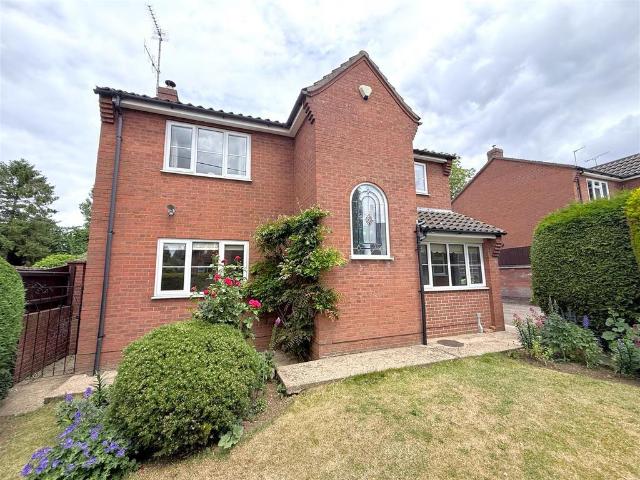 3 bedroom detached house for sale