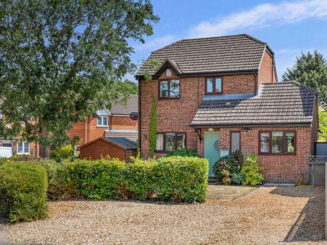 3 bedroom detached house for sale