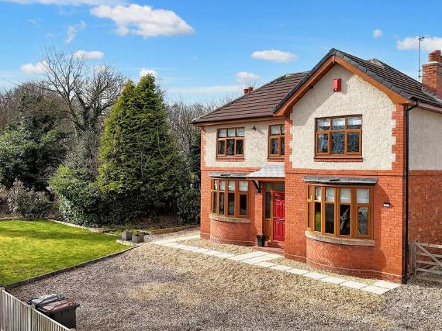 3 bedroom detached house for sale