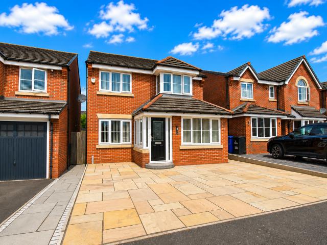 3 bedroom detached house for sale