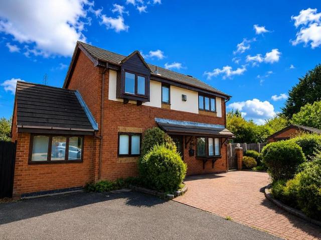 3 bedroom detached house for sale