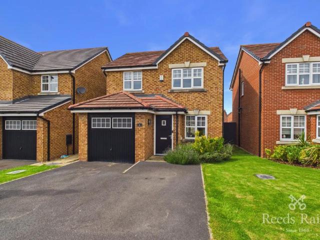 3 bedroom detached house for sale